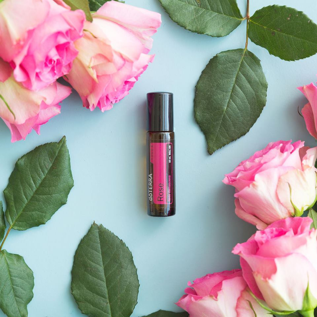Эфирное масло розы doTerra Rose Touch (Rosa damascena) роллер 10 ml от ...