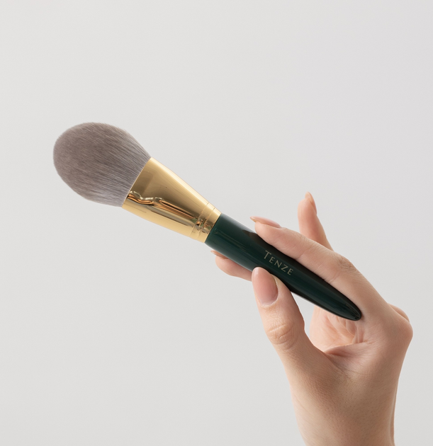 Большая кисть для пудры, румян, бронзера Tenze Powder Brush из ...