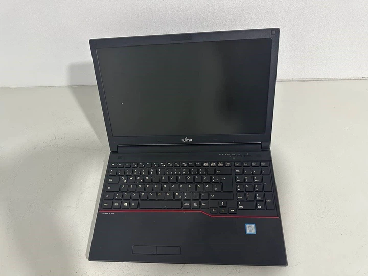 Ноутбук Fujitsu LifeBook E556 / 15.6" (1366x768) TN / Intel Core i5-6300U (2 (4) ядра по 2.4 - 3 ...