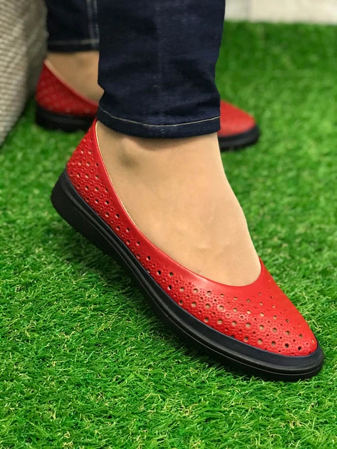 Жіночі червоні шкіряні туфлі з перфорацією Prellesta 510-32 39 Червоний ...