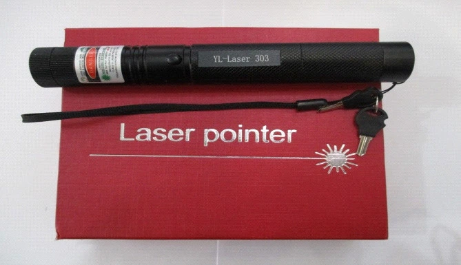 Лазерна указка Black YL-Laser 303 колір променя Зеленый (FG22) – фото ...