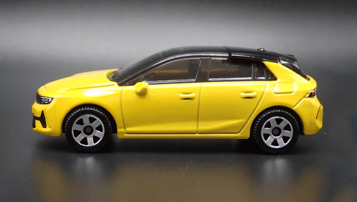 Match Boxes Matchbox 2022 Opel Astra Diecast Car - 1:64 Scale Yellow ...