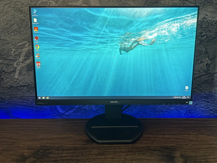 Монитор Phillips 241B8Q 24″ FullHD IPS Б/У – фото, отзывы ...