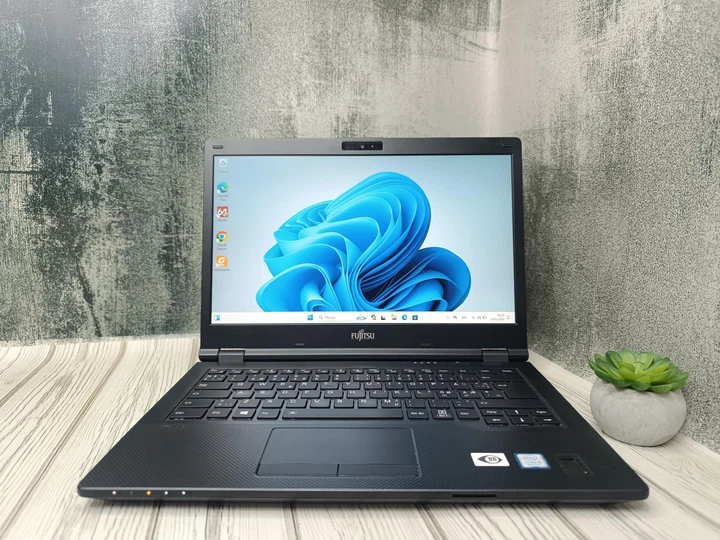 Ноутбук Fujitsu LIFEBOOK E549 \ 14" (1920x1080) Full HD \ I5-8265U 4х ...