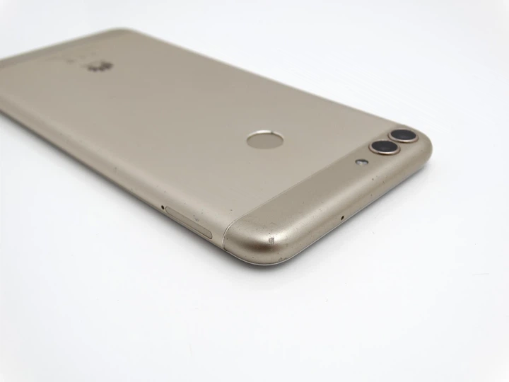 Смартфон Huawei P Smart FIG-LX1 3/32 NFC 5.65" Gold (б/в) – фото ...