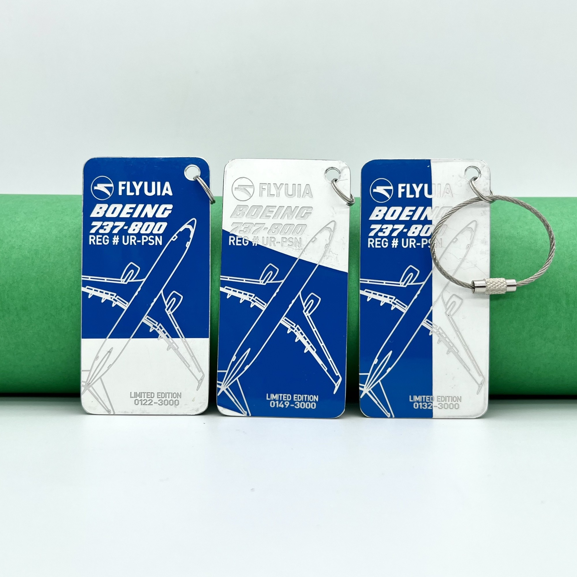 Брелок Fuselage Creations Aviation Tag Boeing 737-800 МАУ Біло-Блакитний – фото, відгуки ...