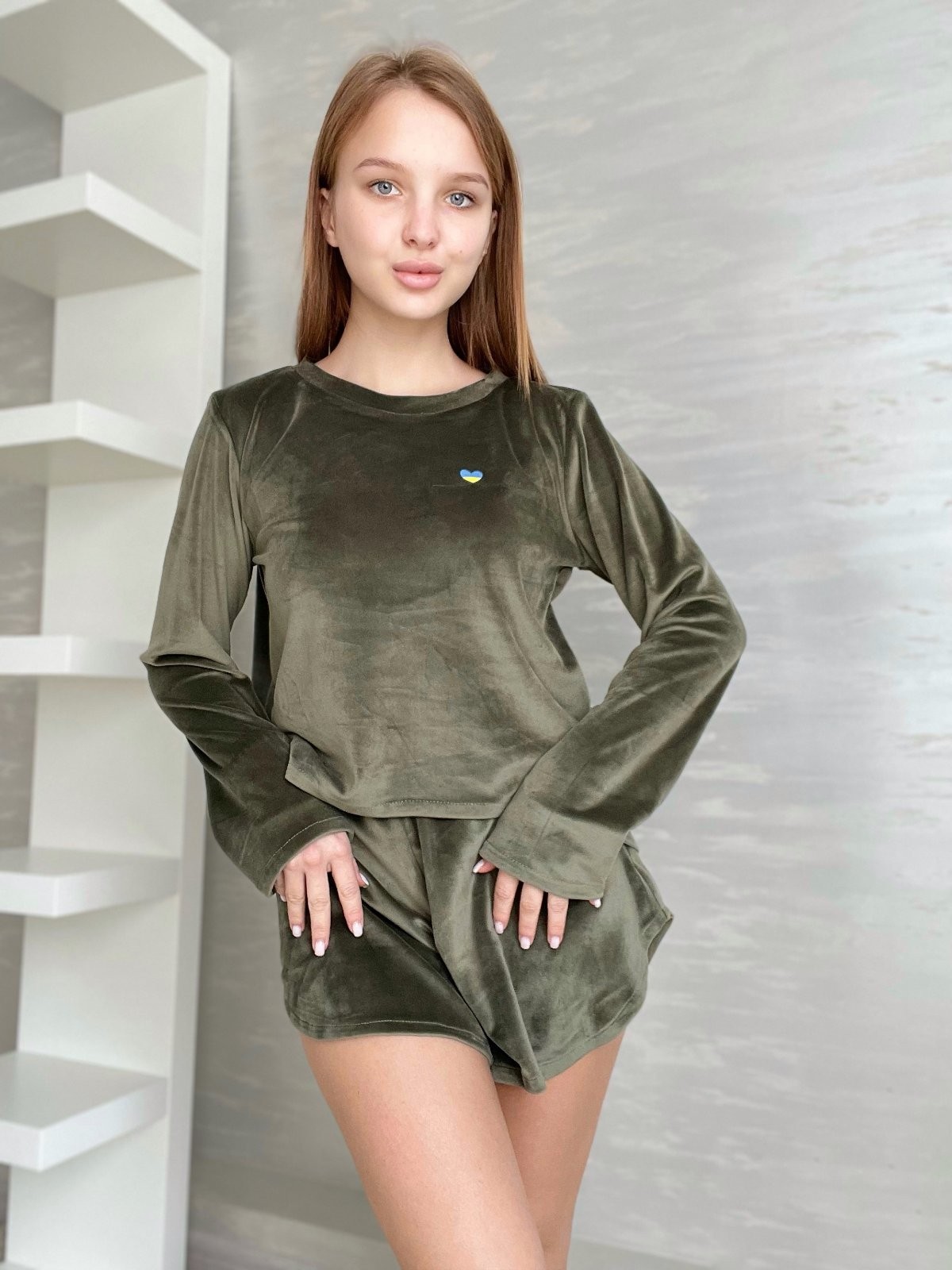 Женская пижама Ласточка кофта+ шорты L велюр хаки от продавца: Ластівка ...